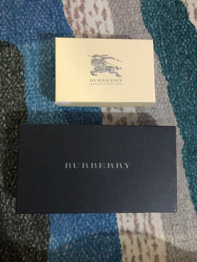 Original Burberry Box, Luxury, Bags & Wallets on Carousell