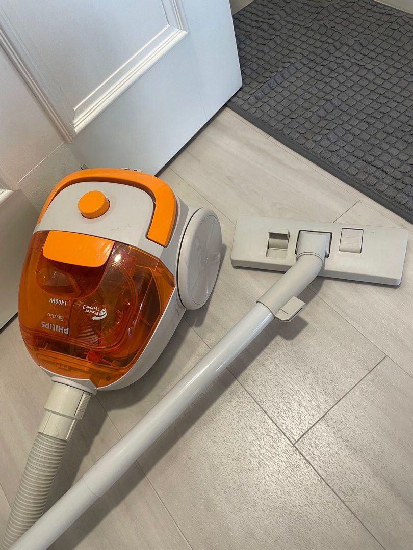 Philips Easygo vacuum cleaner, TV & Home Appliances, Vacuum Cleaner ...