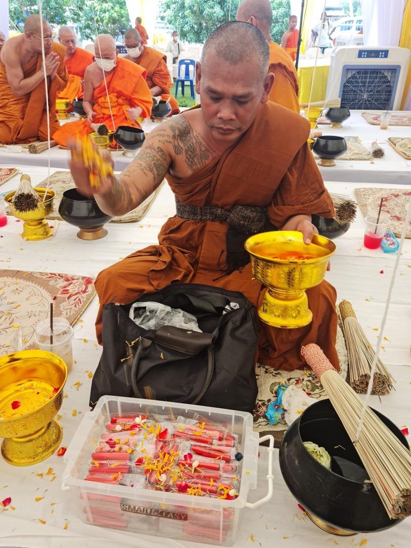 Phra Ajarn Teelek Takrut Maha Prab, Hobbies & Toys, Religious Items on ...