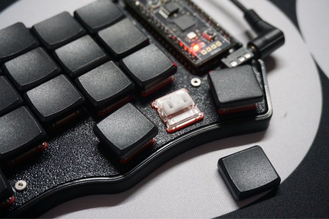 Piantor choc spacing split keyboard, Computers & Tech, Parts ...