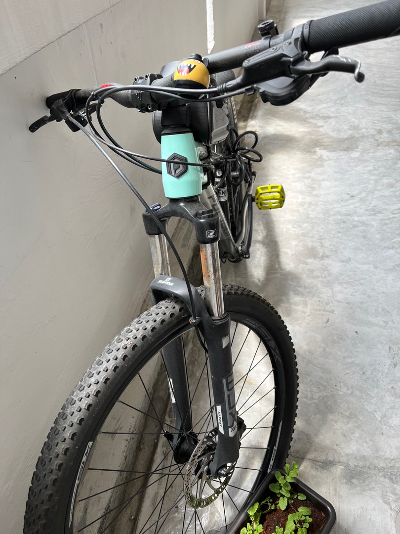 Polygon Xtrada 6 Mountain Bike 27.5 inch, Sports Equipment, Bicycles & Parts, Bicycles on Carousell