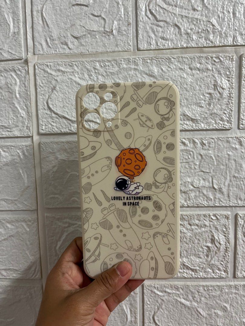 PRELOVED CASING IP 11 PRO MAX, Mobile Phones & Gadgets, Mobile & Gadget ...