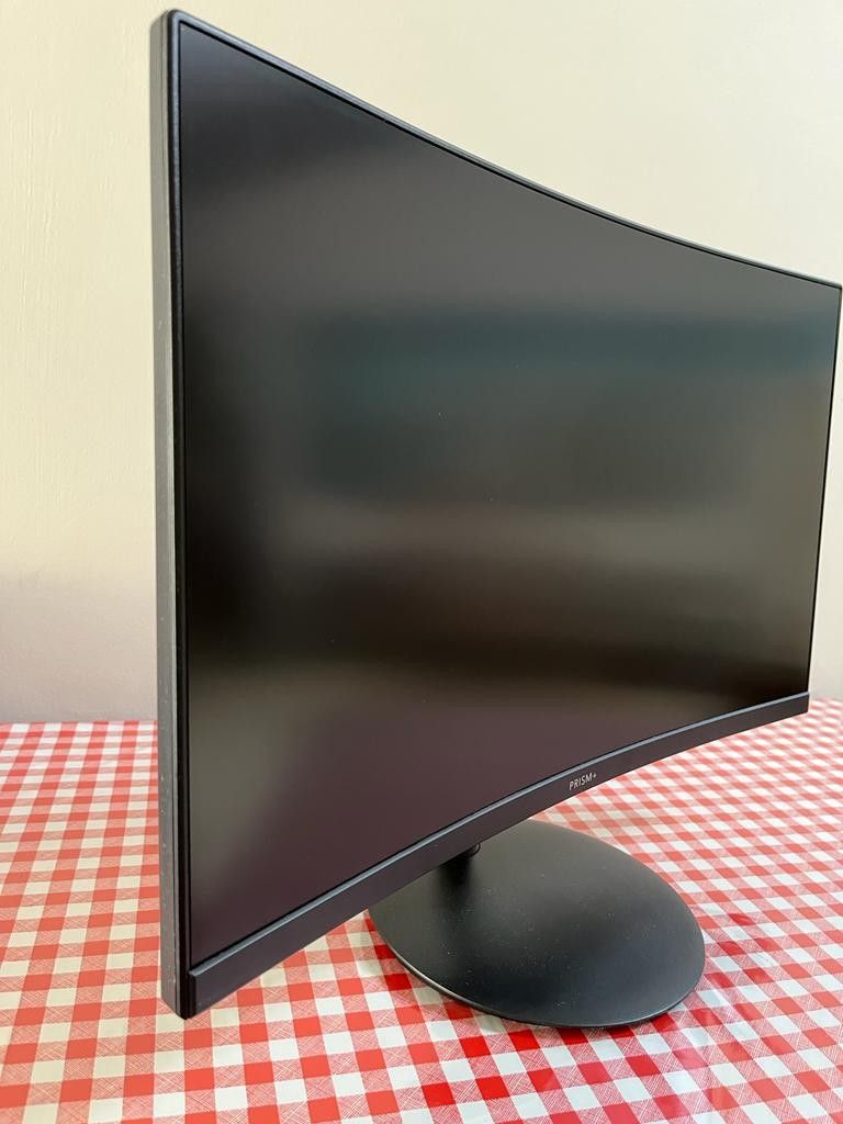Prism Curved Monitor Screen, Computers & Tech, Parts & Accessories ...