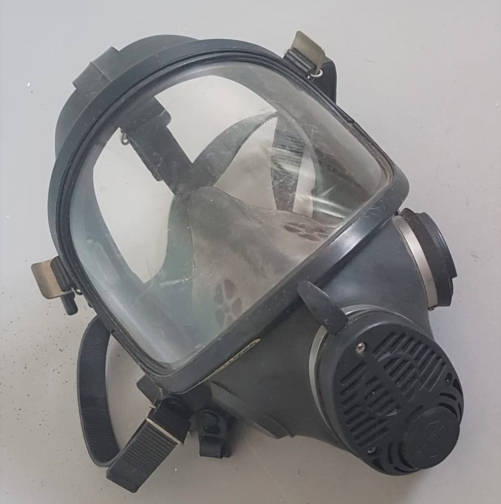Rare Collectibles, Military Gadget, Gas Mask, ARMY, Combat Gear, Sabre ...