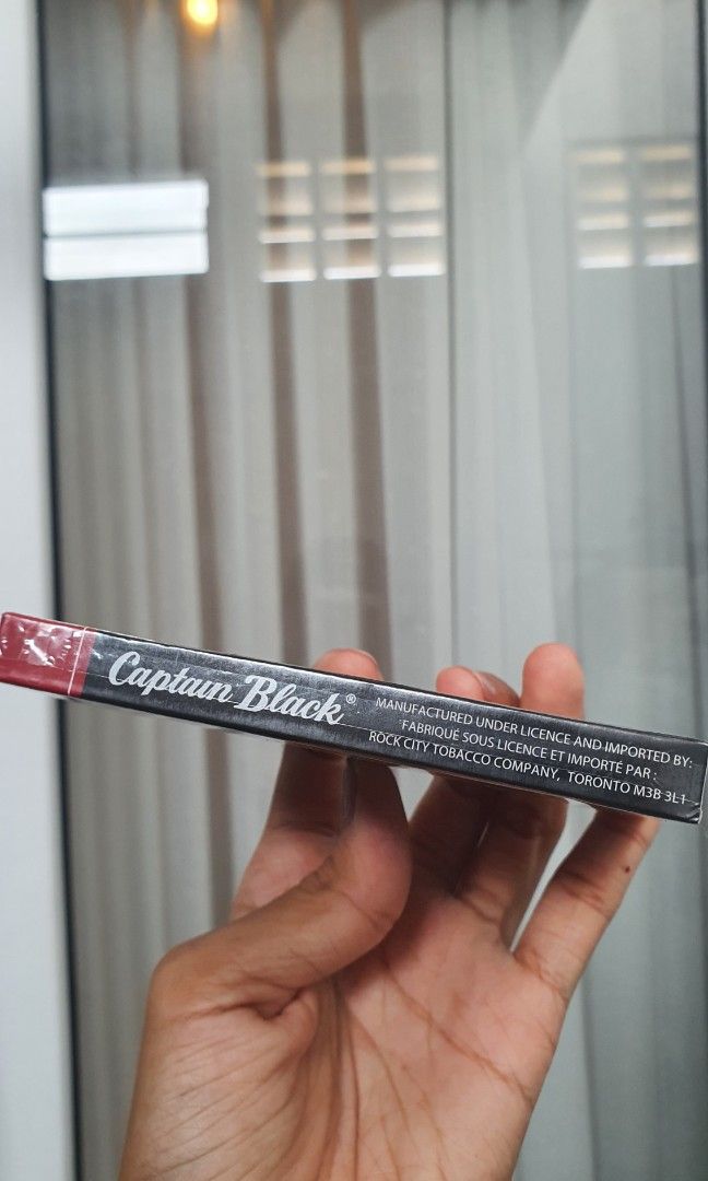 Rokok Cigarette Captain Black Canada, Serba Serbi, Others di Carousell