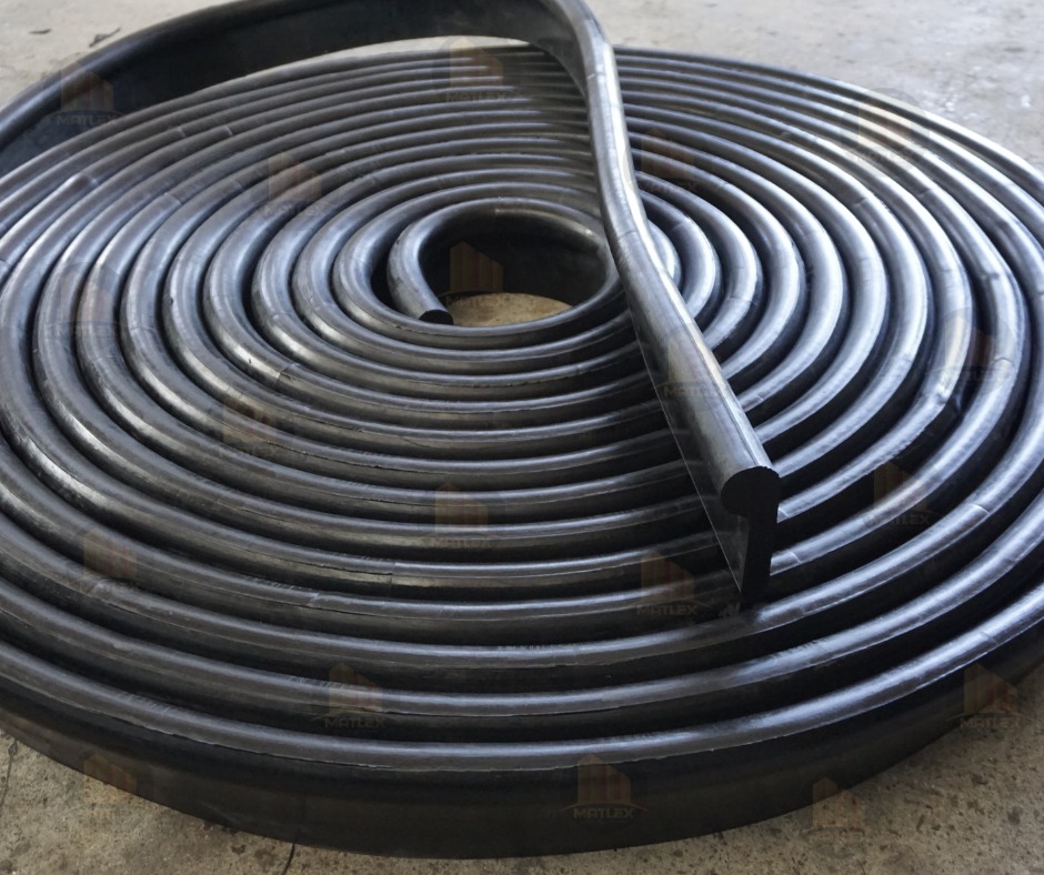 Rubber Seal P Type, Commercial & Industrial, Construction & Building ...