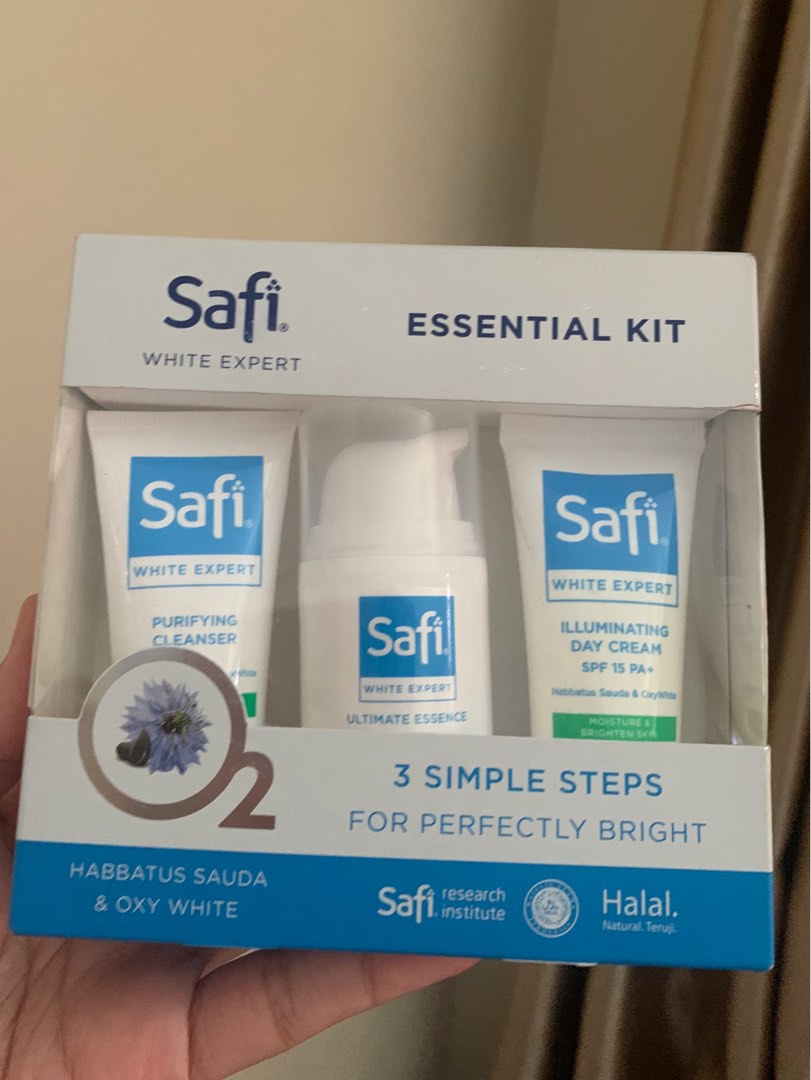 safi essential kit (cleanser , essence, day cream spf), Kesehatan ...