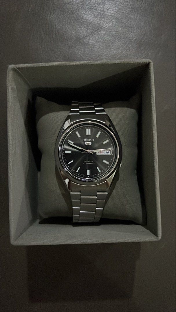 Seiko 5 SNXS79J1 (BNIB), Luxury, Watches on Carousell
