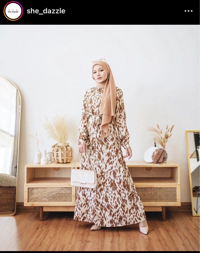 She dazzle dress (free size), Women's Fashion, Muslimah Fashion, Dresses on Carousell