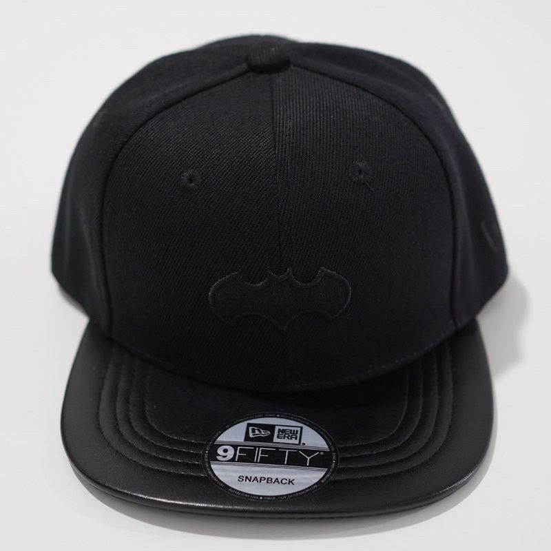 SNAPBACK CAP BATMAN NEW ERA FULL BLACK, Men's Fashion, Watches ...