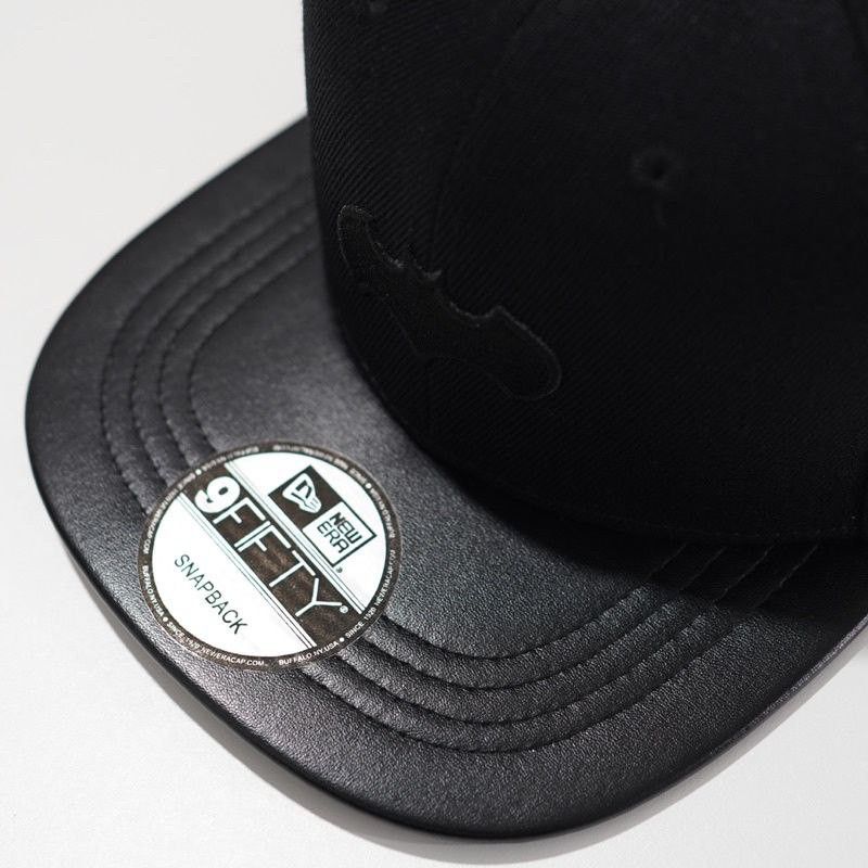 SNAPBACK CAP BATMAN NEW ERA FULL BLACK, Men's Fashion, Watches ...