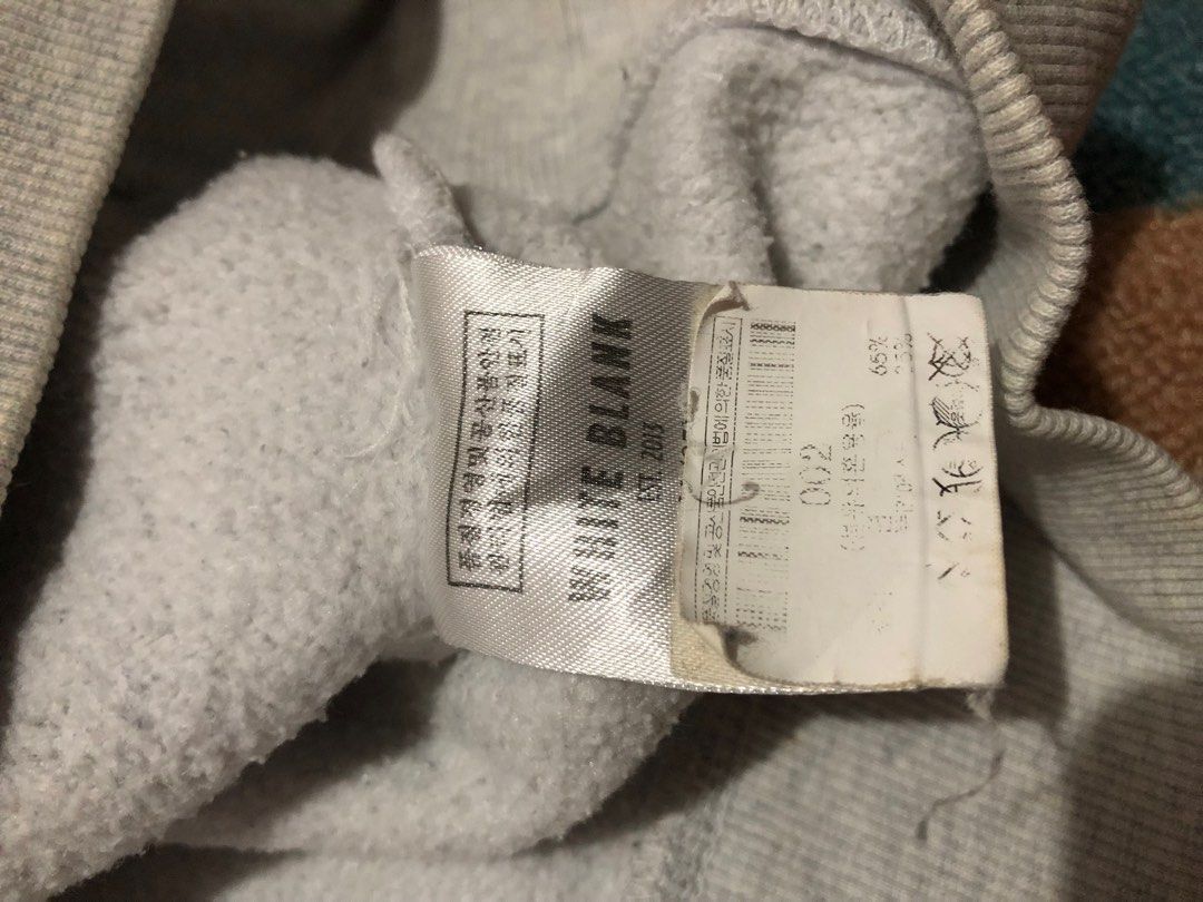 SNL x White Blank, Fesyen Pria, Pakaian , Lainnya di Carousell