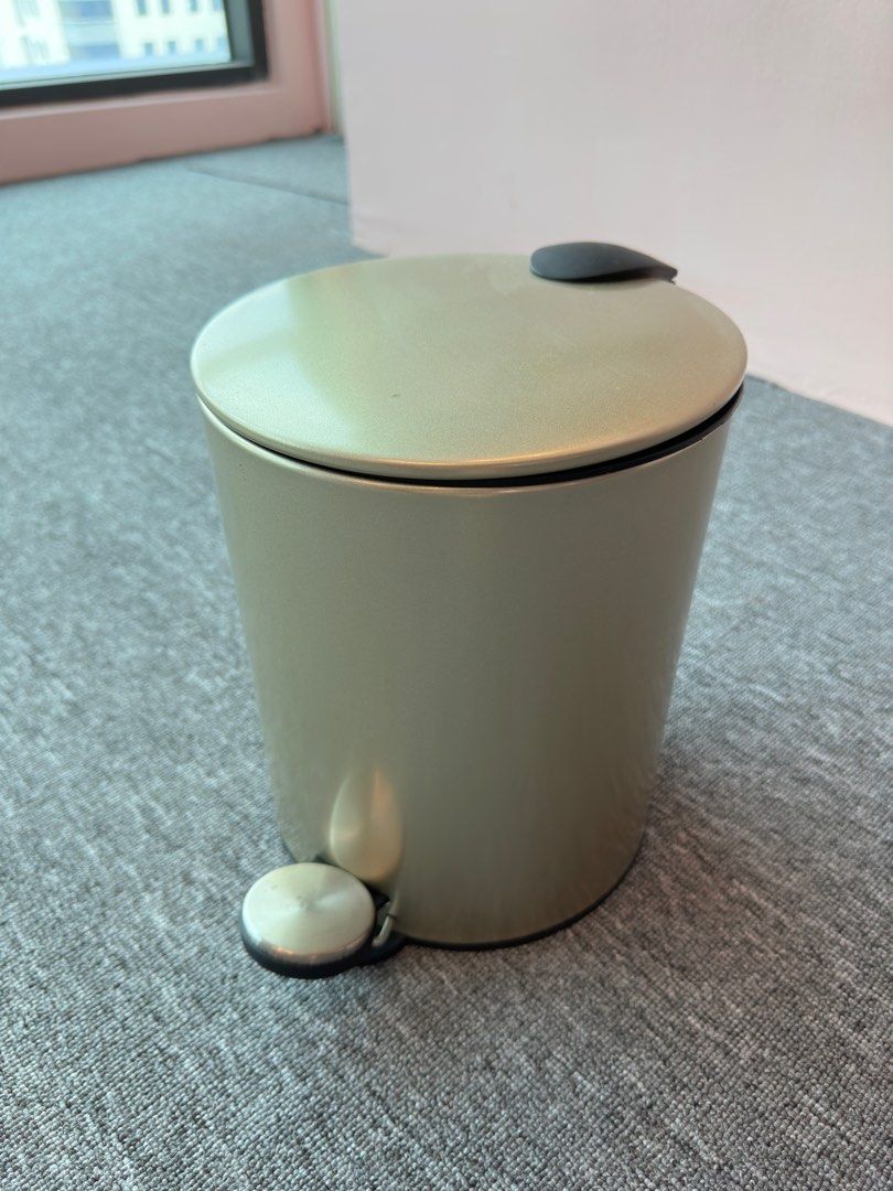 SSF PEDAL BIN GOLD 5L, TV & Home Appliances, Kitchen Appliances, Other ...