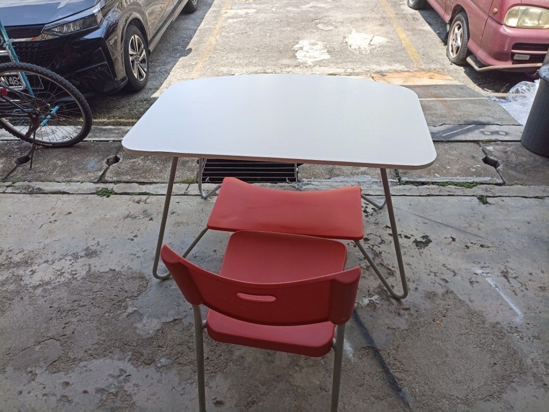 Stady table, Furniture & Home Living, Furniture, Tables & Sets on Carousell