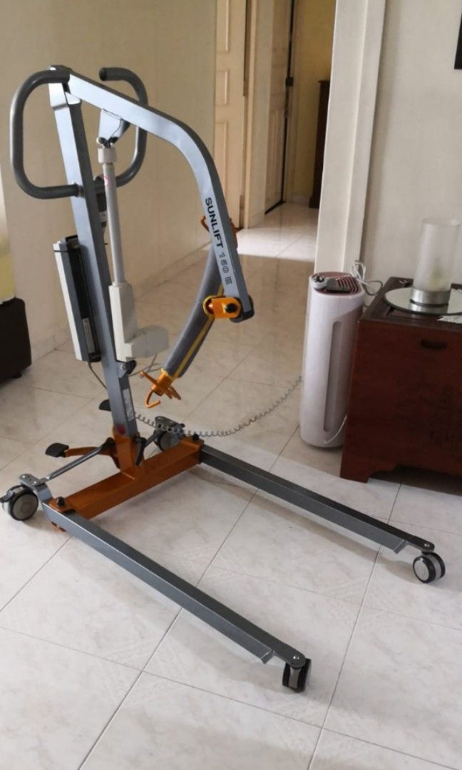 Sunlift 150E Motorised Patient Hoist, Health & Nutrition, Assistive ...