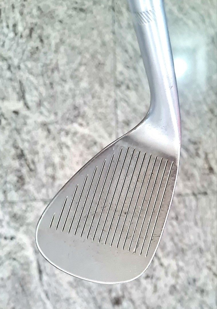 Titleiest wedge SM4 52 degree, Sports Equipment, Sports & Games, Golf on Carousell