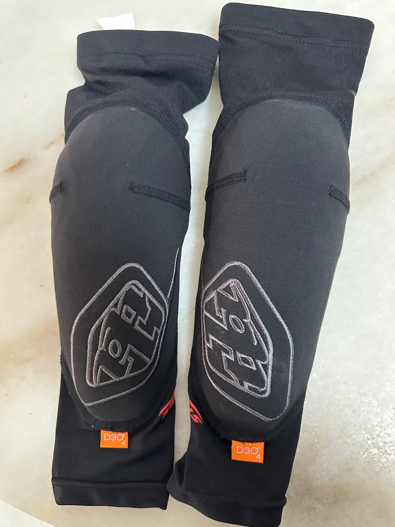 TLD Stage elbow guard, Sports Equipment, Bicycles & Parts, Parts ...