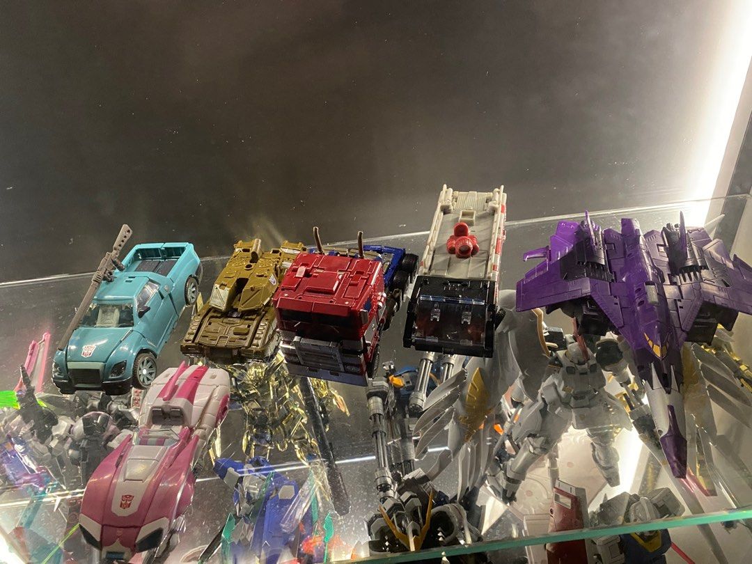 Transformers lot 2, Hobbies & Toys, Toys & Games on Carousell