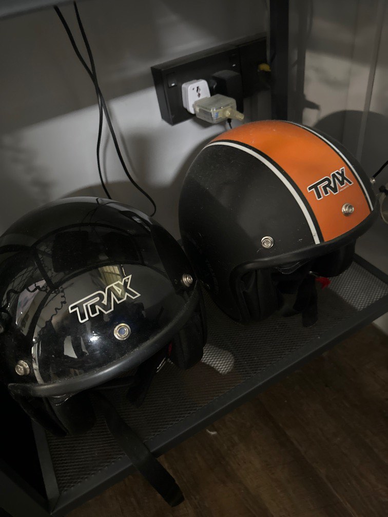 Trax classic helmet, Motorcycles, Motorcycle Apparel on Carousell