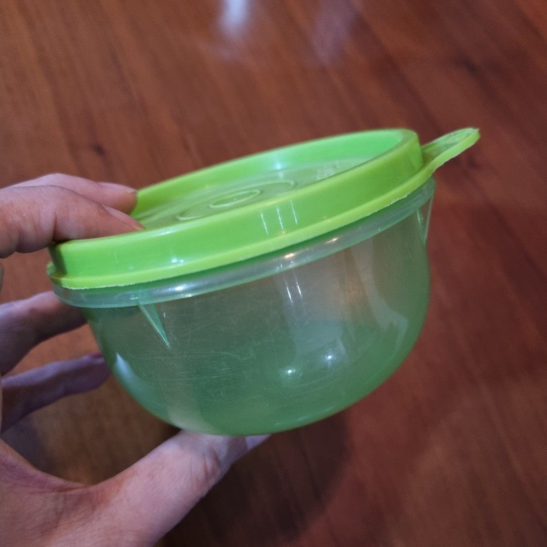 Tupperware wadah 200ml, Kitchen & Appliances di Carousell