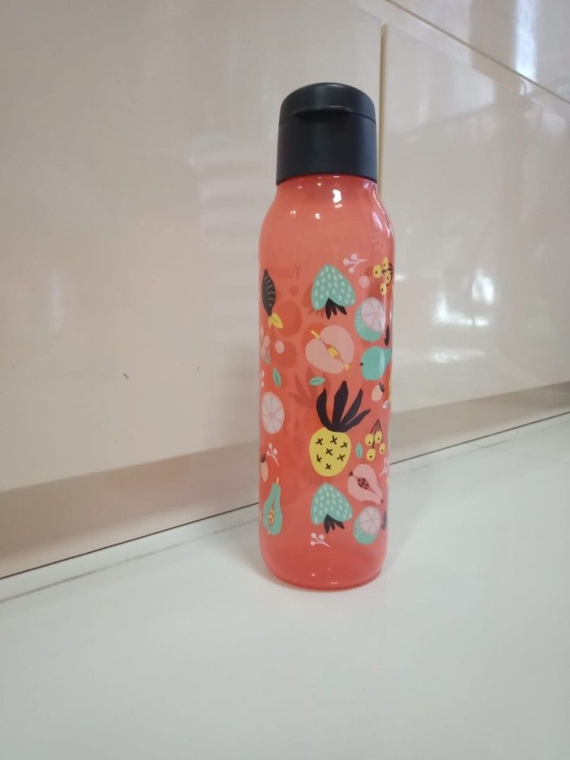 Tupperware water bottle new, Furniture & Home Living, Kitchenware ...