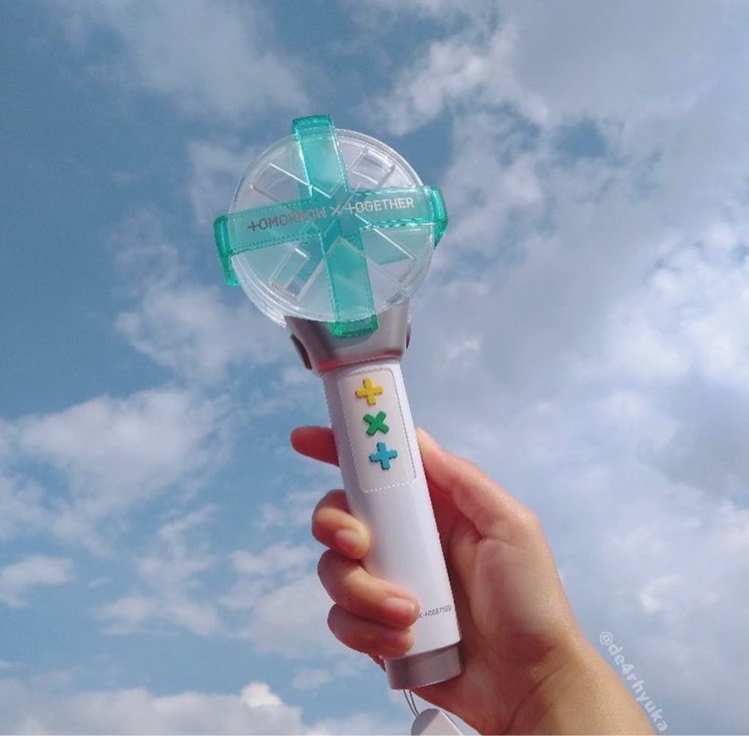 TXT Light stick MOA BONG ONHAND on Carousell