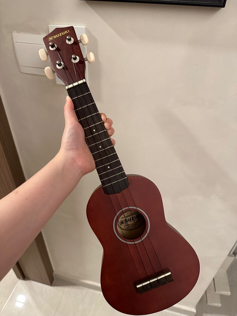 Ukulele, Hobbies & Toys, Music & Media, Musical Instruments on Carousell