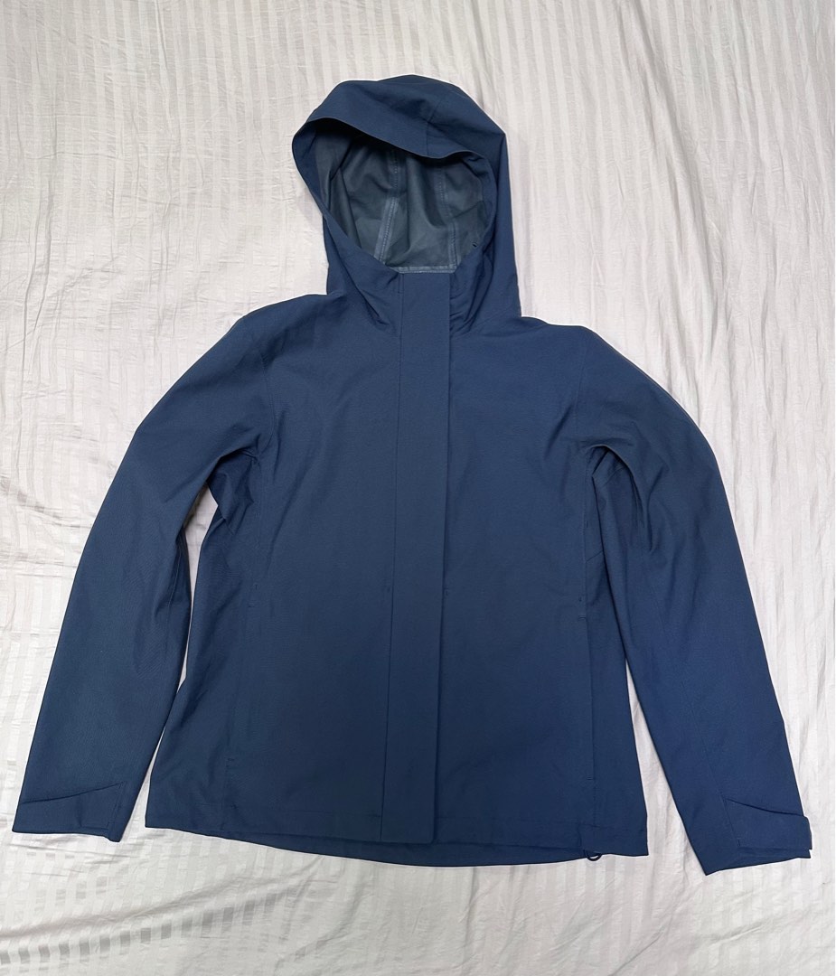 UNIQLO | Block Tech Parka on Carousell
