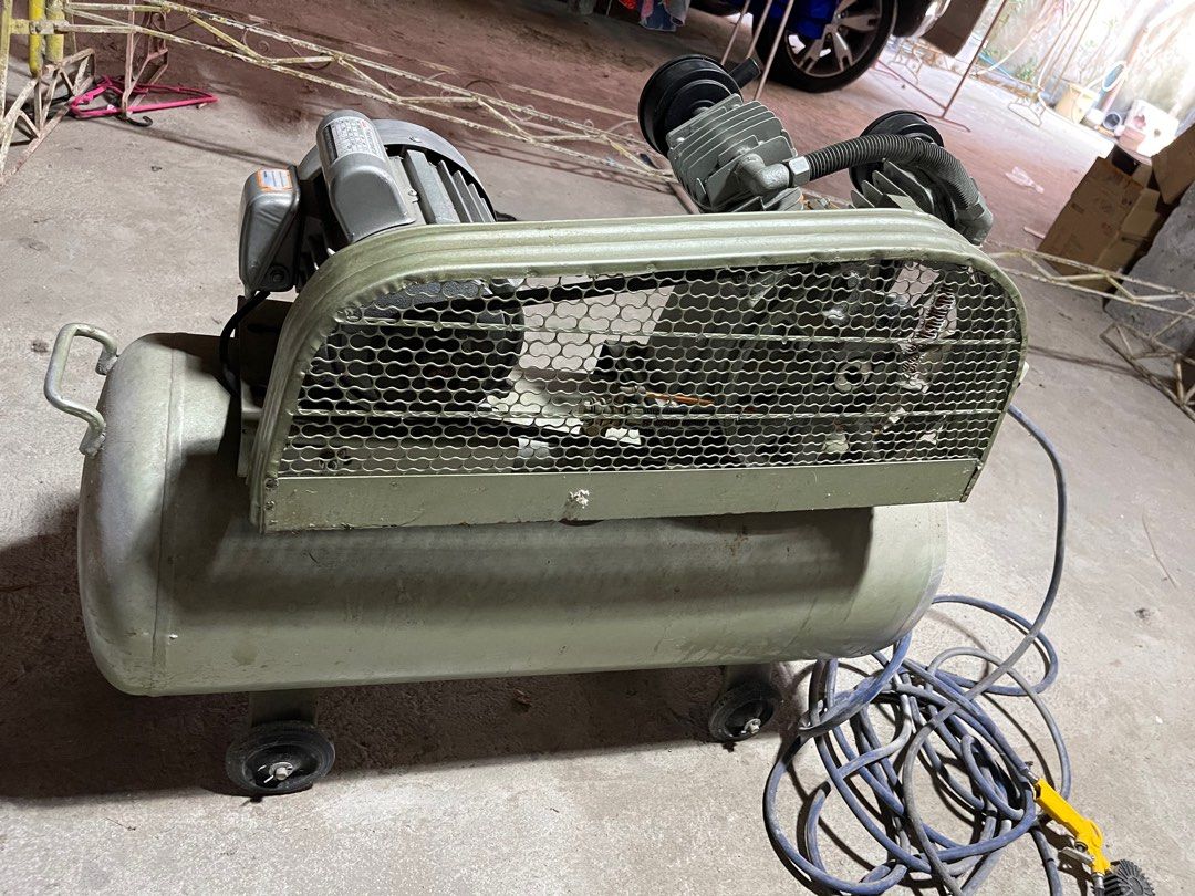 Vespa Air Compressor 1 HP Belt Driven, Commercial & Industrial ...