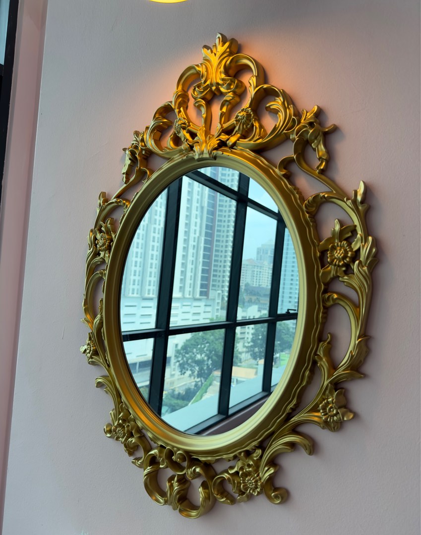 VINTAGE GOLD MIRROR (MINOR DEFECT), Furniture & Home Living, Home Decor ...