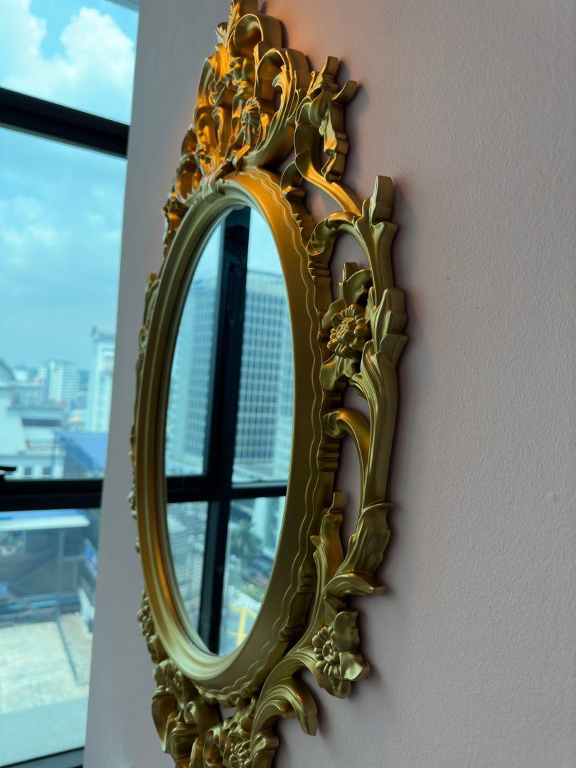 VINTAGE GOLD MIRROR (MINOR DEFECT), Furniture & Home Living, Home Decor ...