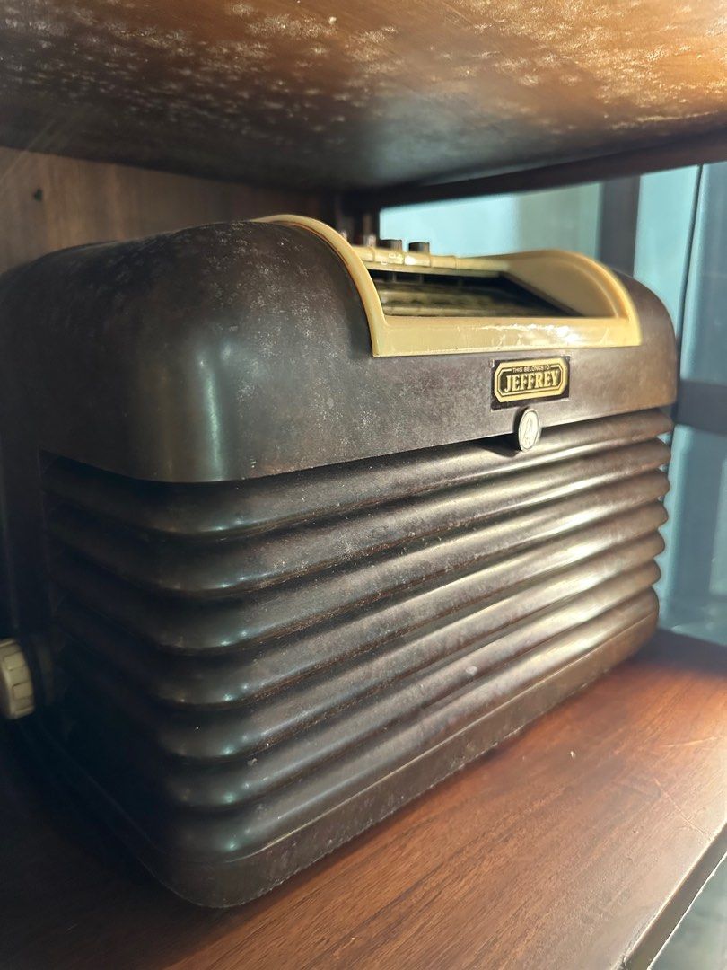 Vintage Radio, Hobbies & Toys, Music & Media, Musical Instruments on ...