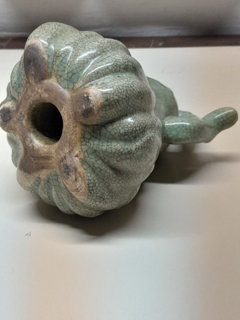 Vintage Vietnam jambu ayer teapot, Hobbies & Toys, Memorabilia ...