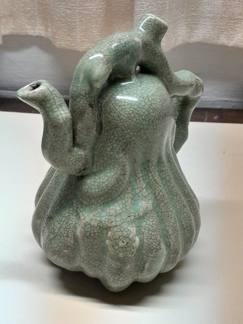 Vintage Vietnam jambu ayer teapot, Hobbies & Toys, Memorabilia ...