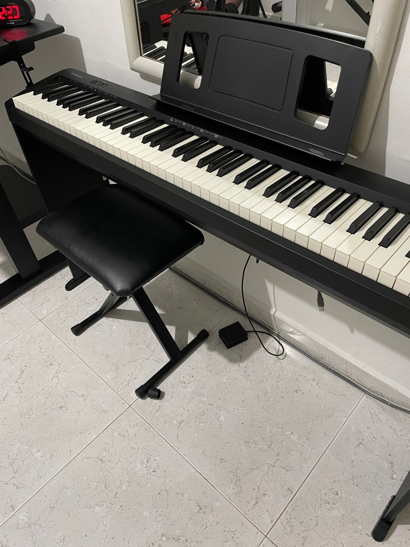Weighted Keyboard - Roland FP-10 (88 keys), Hobbies & Toys, Music ...