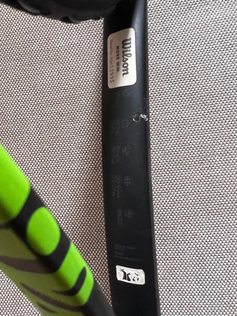 Wilson Blade 98 v6 CV, Sports Equipment, Sports & Games, Racket & Ball ...