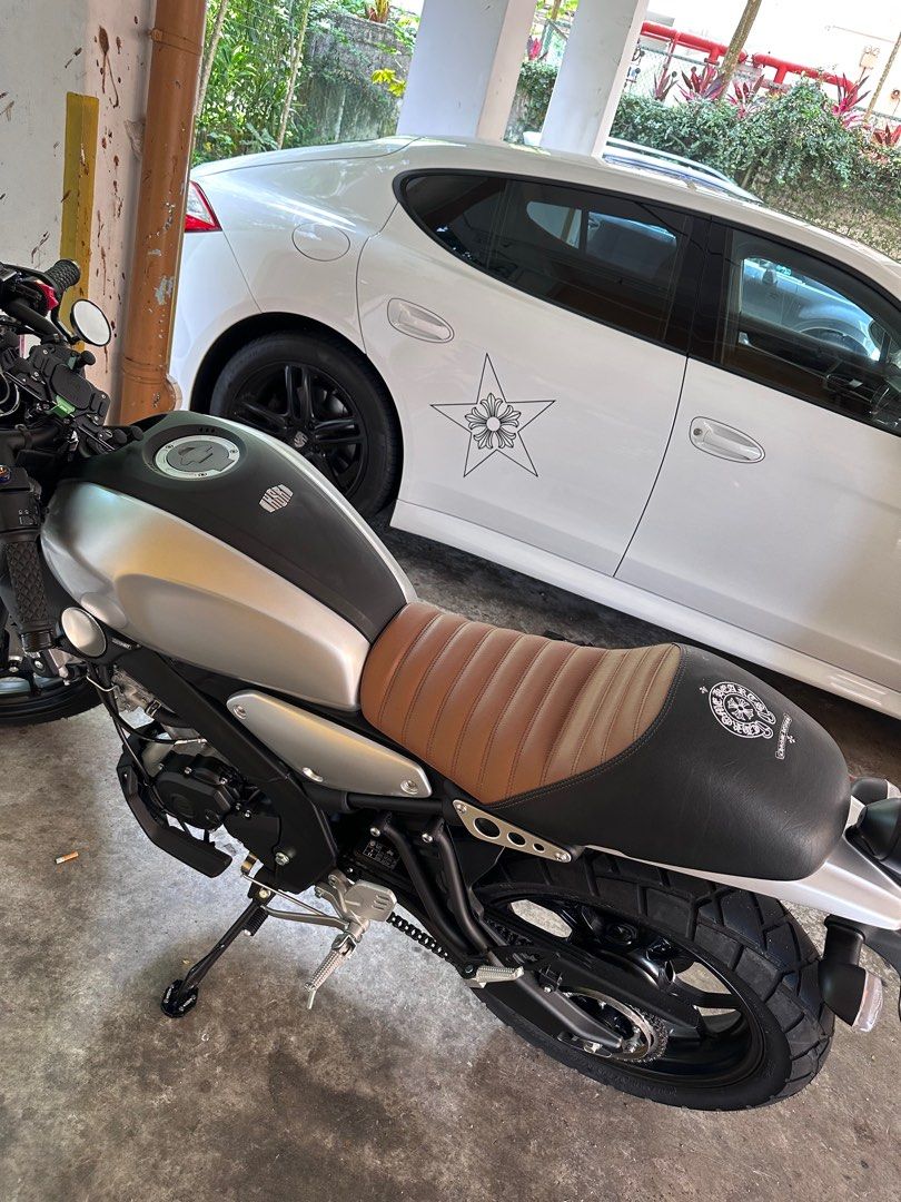 Yamaha XSR 155 customized seat (full leather), Motorcycles, Motorcycle ...