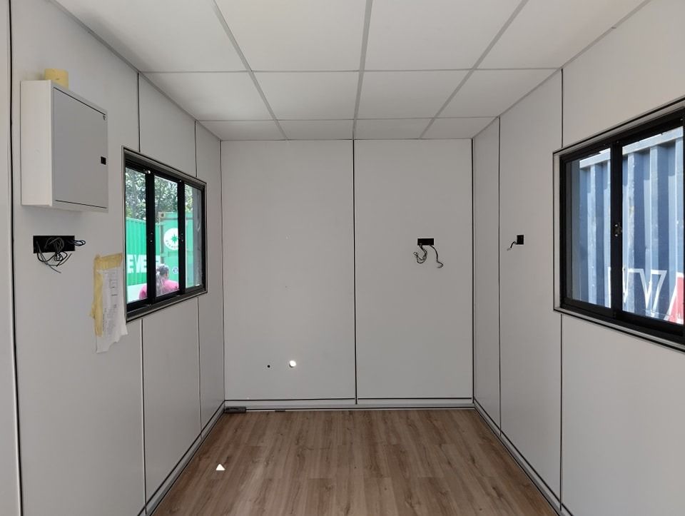 #0127 - Kontena 20ft GP (Fabricate), Everything Else, Others on Carousell