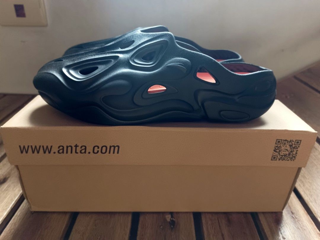 Anta Clogs on Carousell