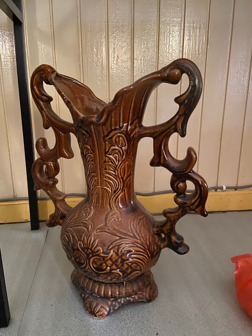 Antique vase (pasu seramik), Furniture & Home Living, Home Decor, Vases ...