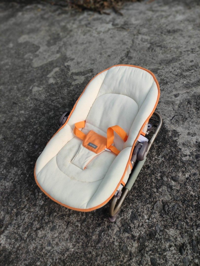 Baby Rocker Japan, Babies & Kids, Infant Playtime on Carousell