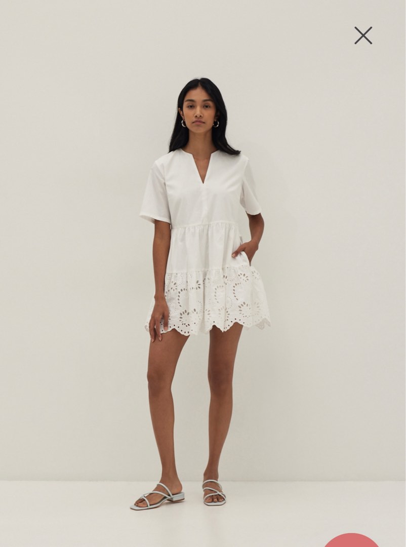 [BNIB] LB Fedora Notch Neck Broderie Dress, Women's Fashion, Dresses ...