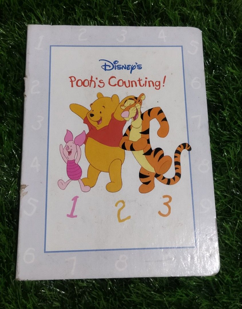 Boardbook pooh's counting, Buku & Alat Tulis, Buku Anak-Anak di Carousell