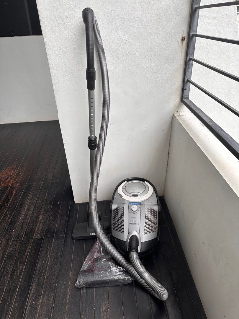 Bosch GS 60 vacuum cleaner. Heavy Duty, TV & Home Appliances, Vacuum ...
