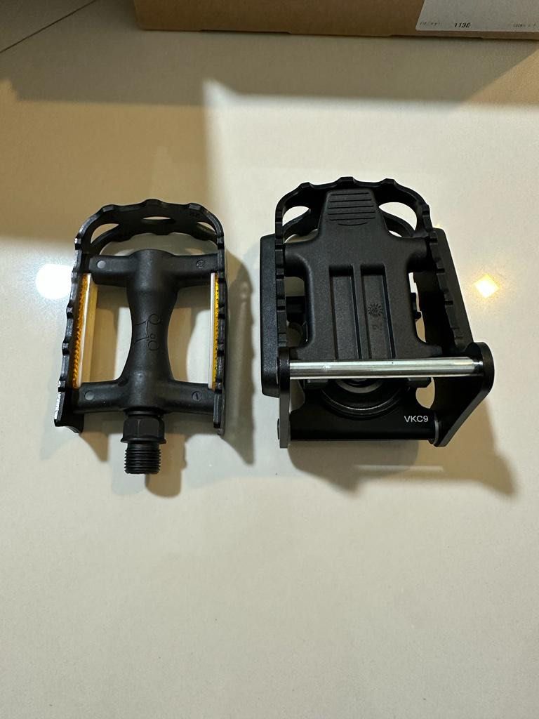 Brompton original pedals, Sports Equipment, Bicycles & Parts, Parts & Accessories on Carousell