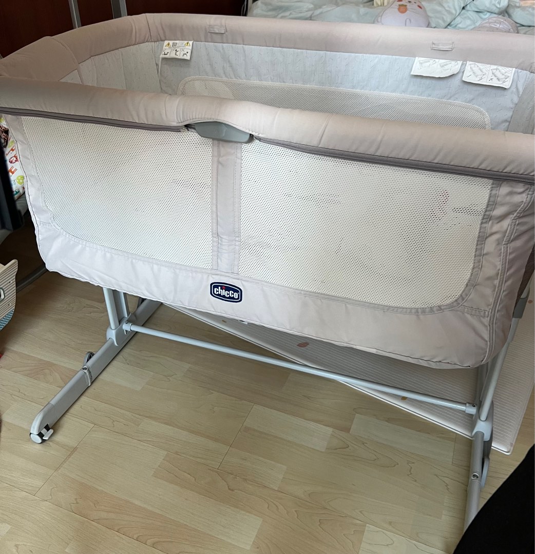 Chicco Next2Me crib, Babies & Kids, Baby Nursery & Kids Furniture, Cots ...