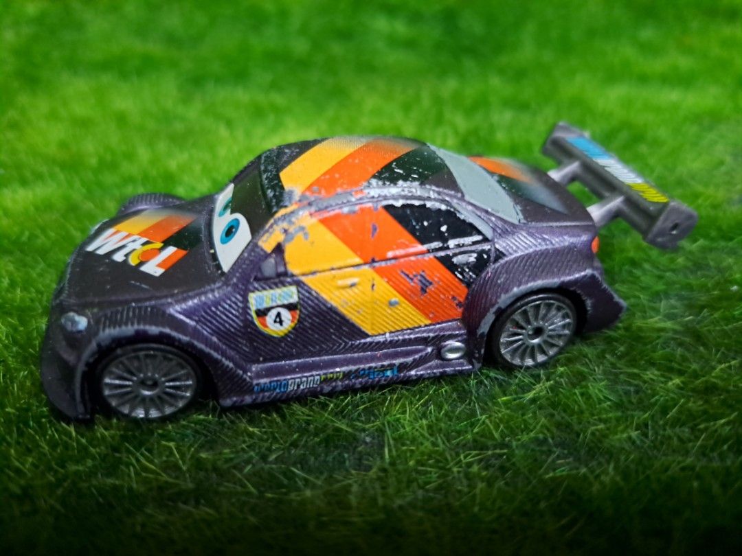 Disney Pixar Cars 2 Mattel PIT RACE-OFF Max Schnell WGP, Max Schnell #7 ...