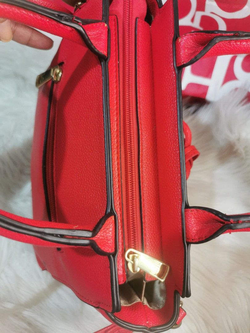 DUSTO 2 way bag, Women's Fashion, Bags & Wallets, Cross-body Bags on ...