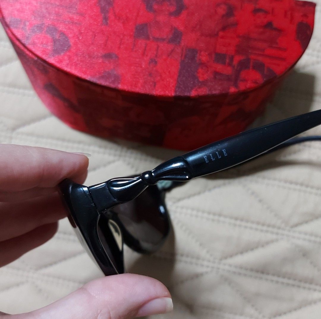 Elle Sunglasses On Carousell