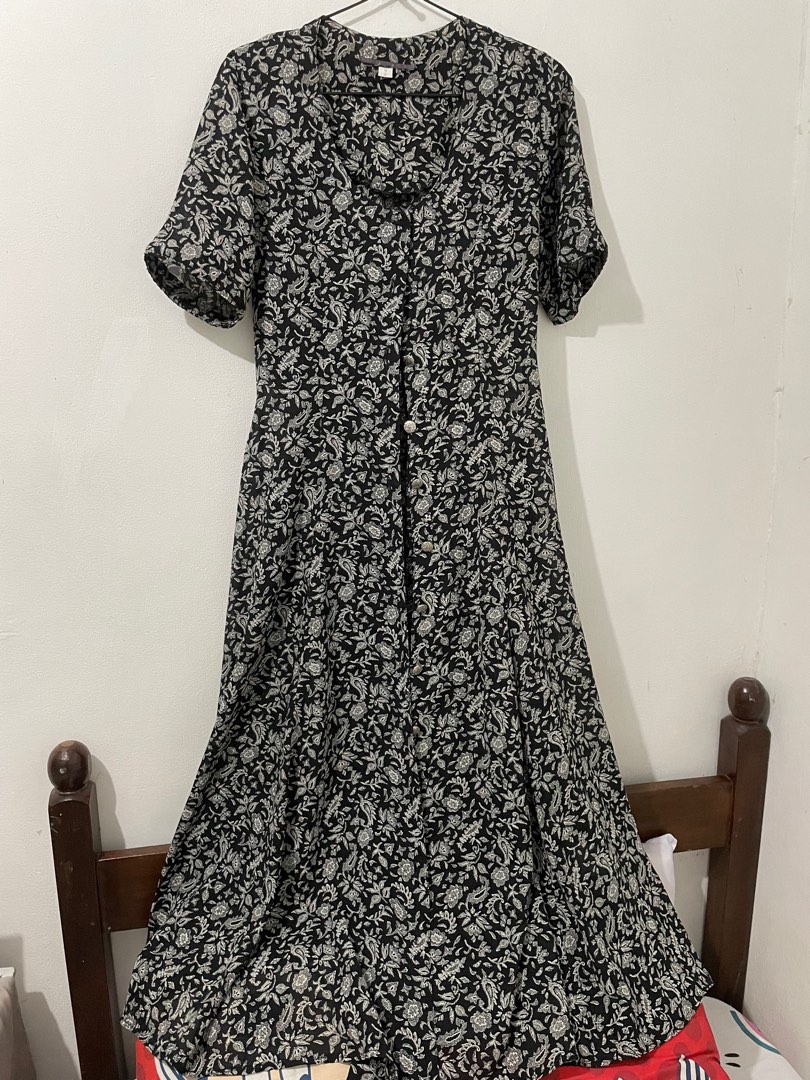 Flowy Maxi Dress, Women's Fashion, Dresses & Sets, Dresses on Carousell